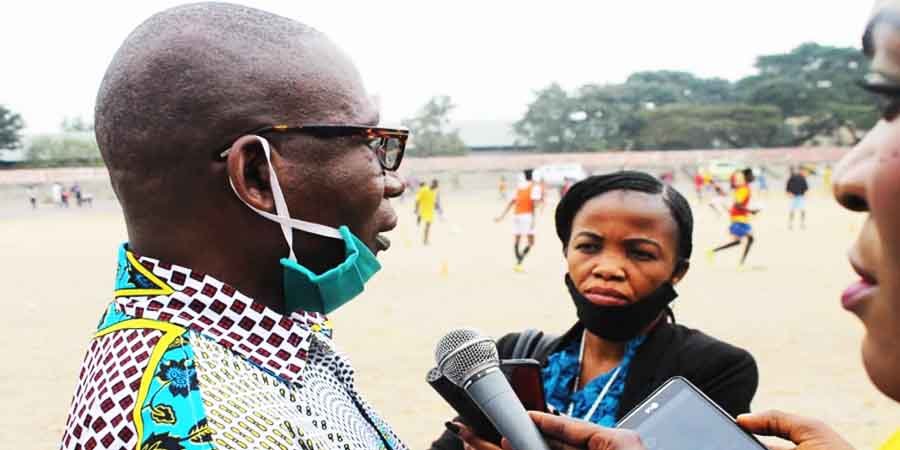 La Linafj dote Ciperfoot, Lokolo Moto et Scom Mikishi d'un lot important de ballons